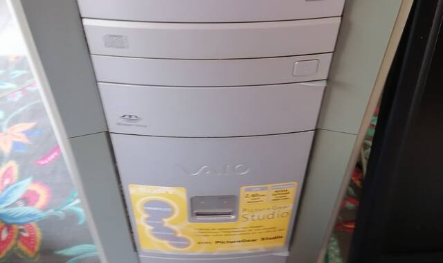 Donne ordinateur de bureau SONY VAIO sous Windows XP + imprimante ...